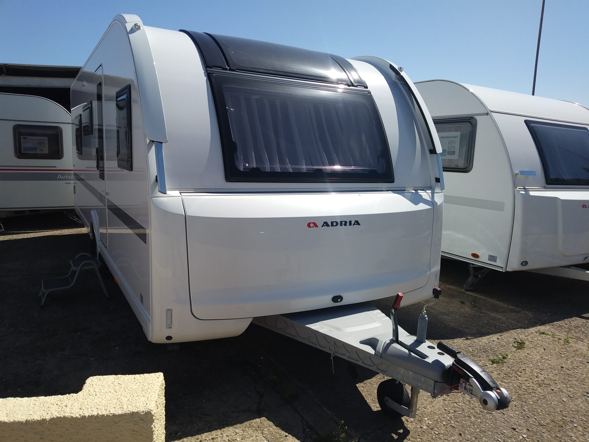 CARAVAN INNADRIA ADORA 593 UP - CARAVAN INN